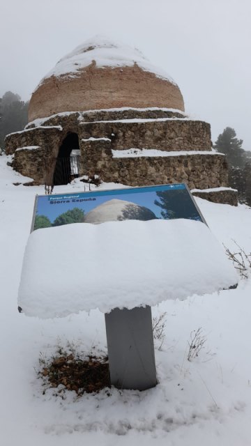 La nieve caída en Sierra Espuña deja preciosas imágenes en los Pozos de la Nieve | Totana Online